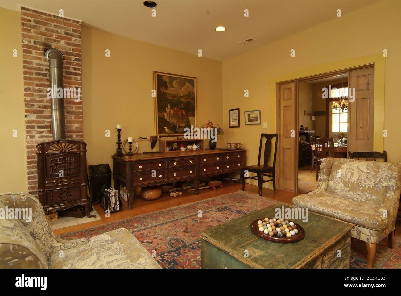 ST. CHARLES, UNITED STATES - Dec 23, 2008: A photo of the interior of a ...