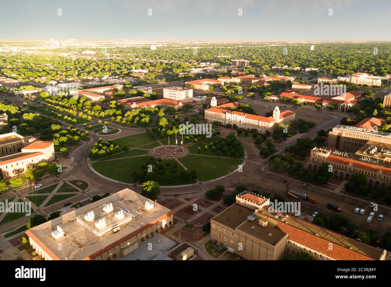 Circle aerial hi-res stock photography and images - Alamy