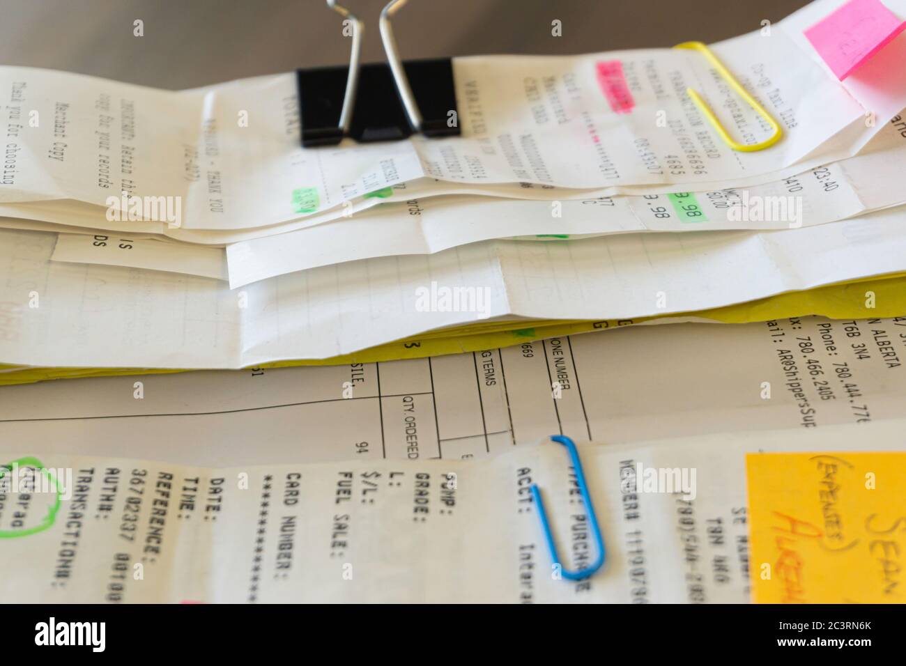 Invoices receipts hi-res stock photography and images - Alamy