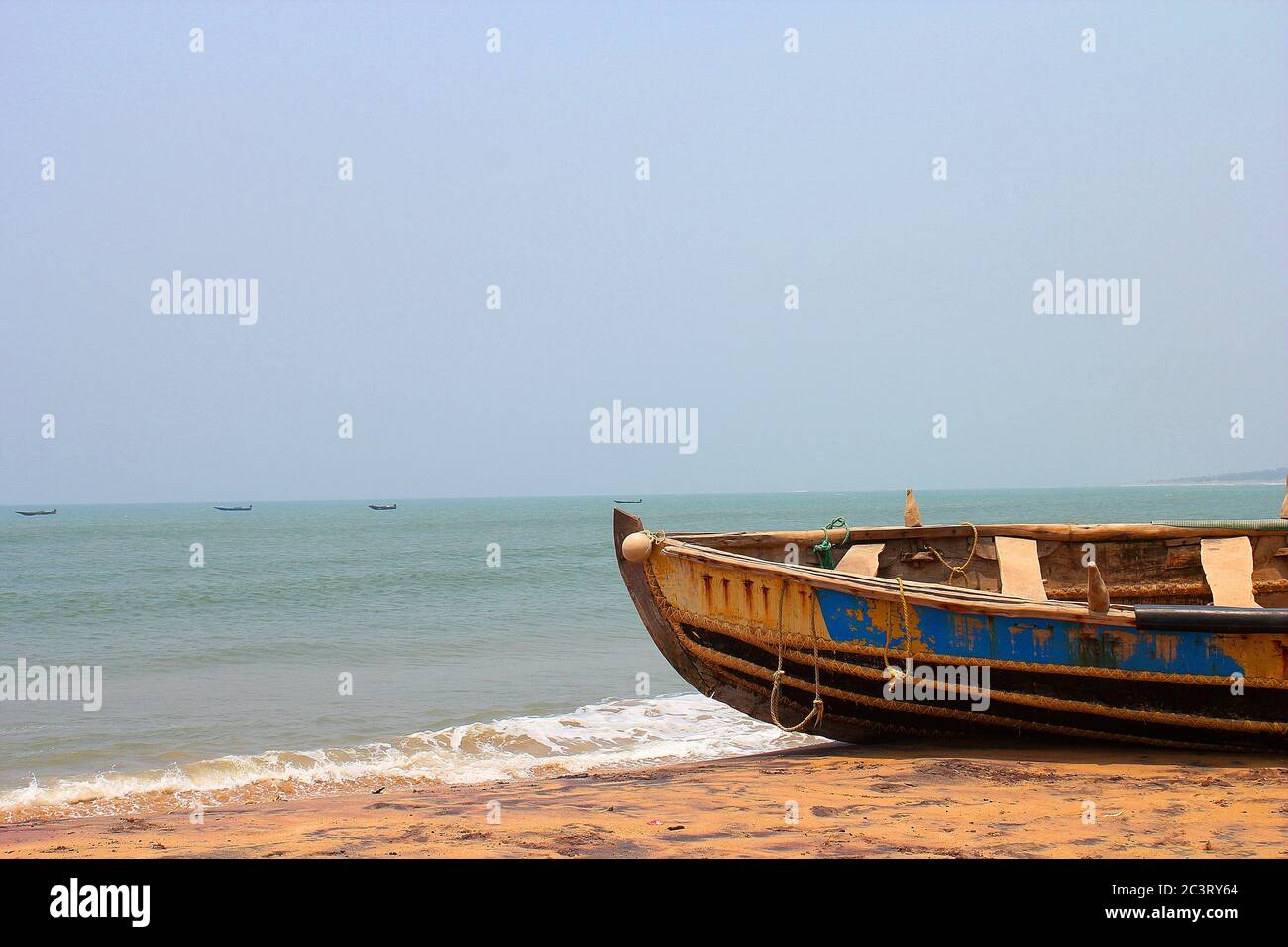 Empty fishing boat on beach in India Stock Photo - Alamy