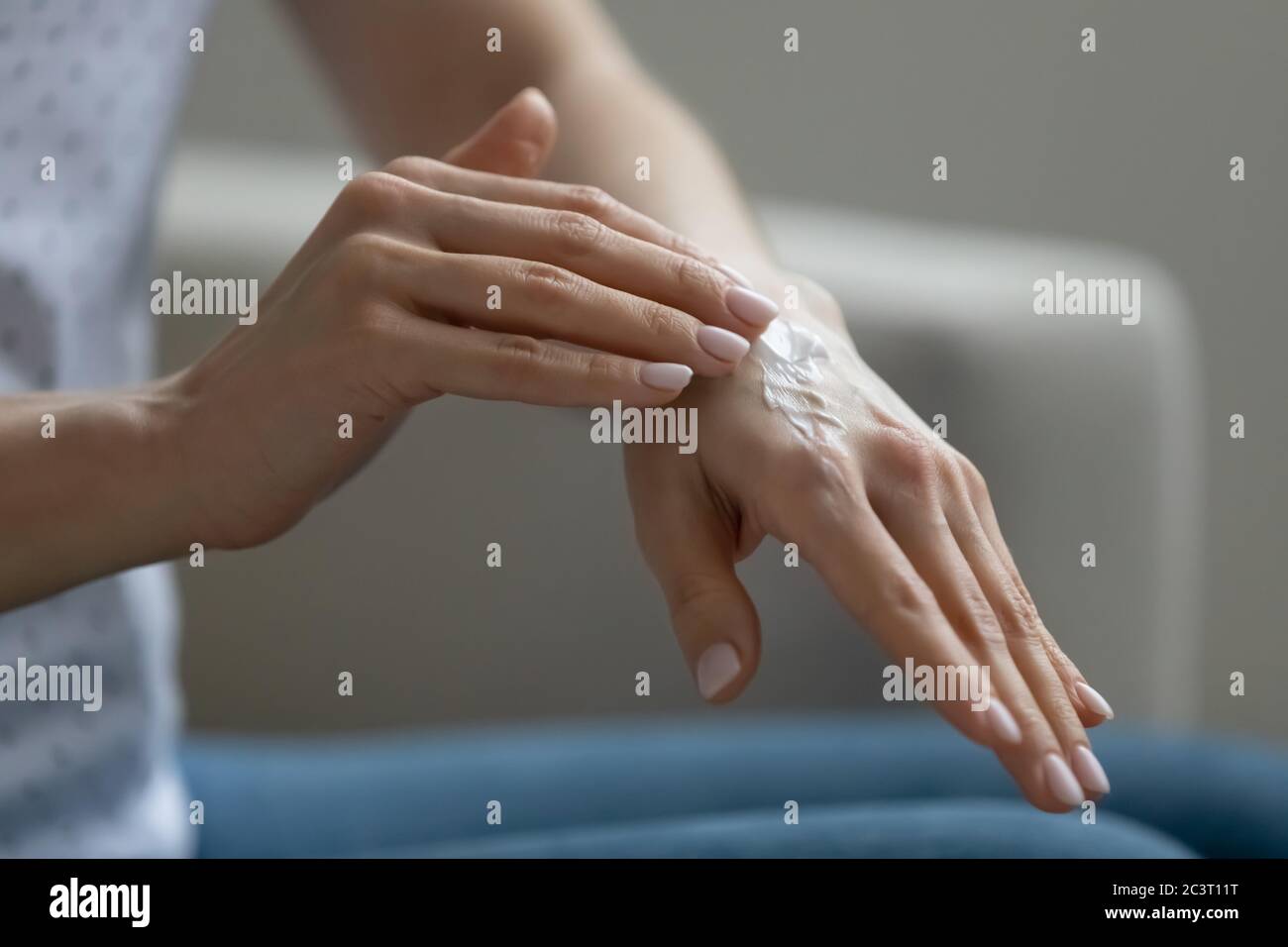 Applying apply cream hi-res stock photography and images - Alamy