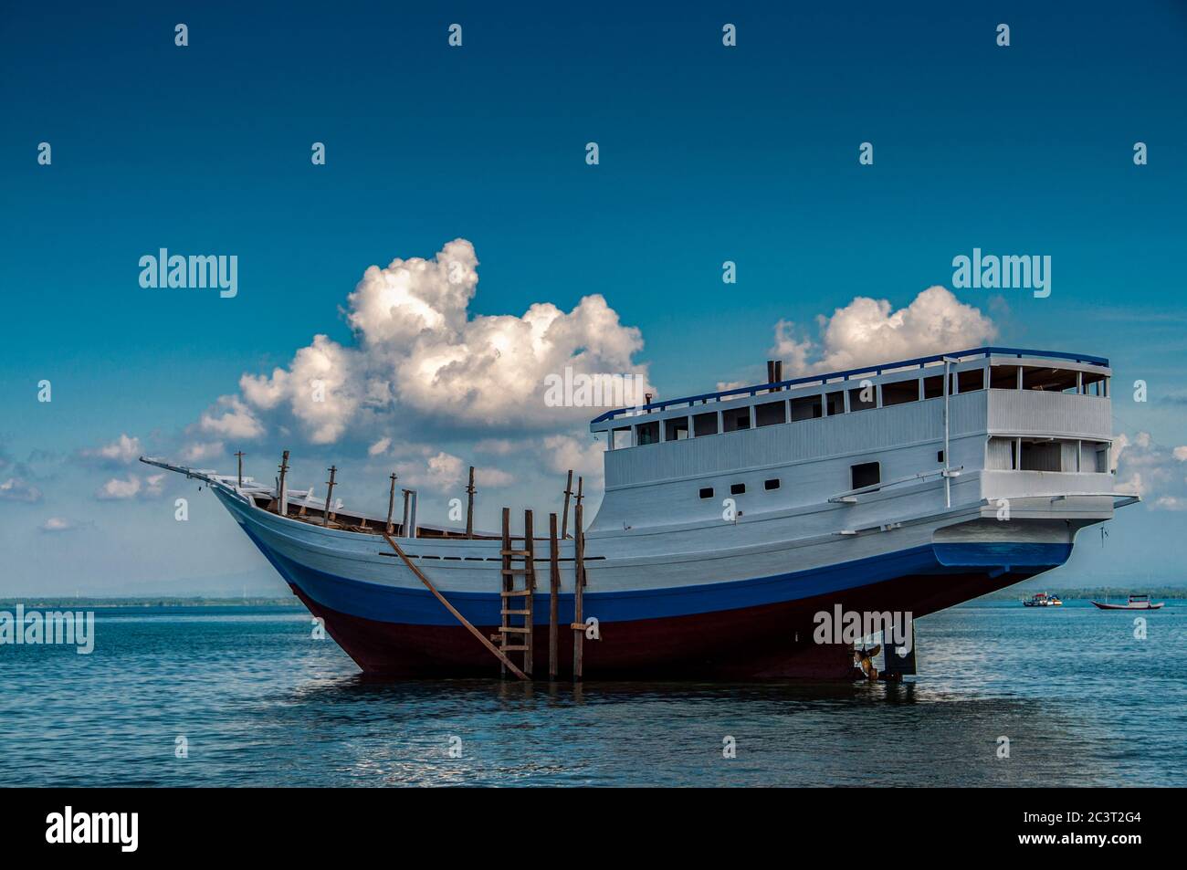Shipyard in Tana Beru, Sulawesi, one of the four Great Sunda Islands ...