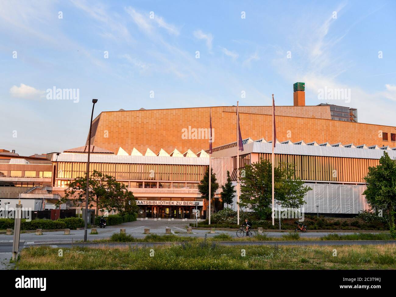 Berlin state library hi-res stock photography and images - Alamy