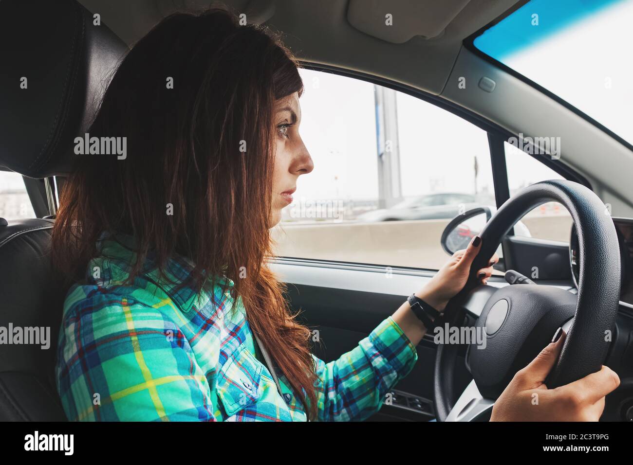 Beginner driver hi-res stock photography and images - Alamy