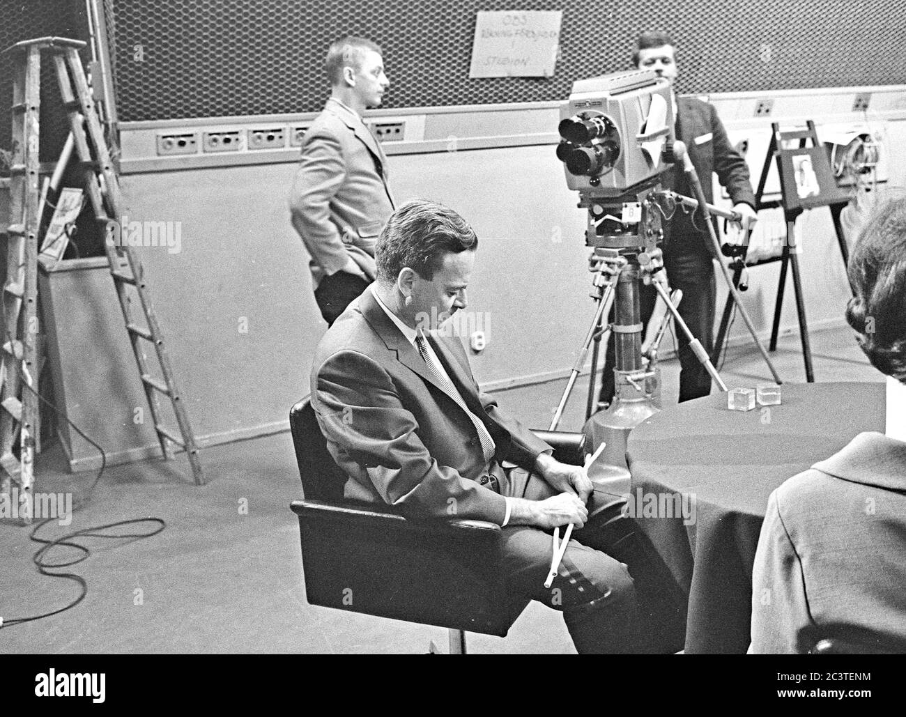 Nobel prize winner 1965. Prof. Richard Feynman ( u.s.a. (Physics ...