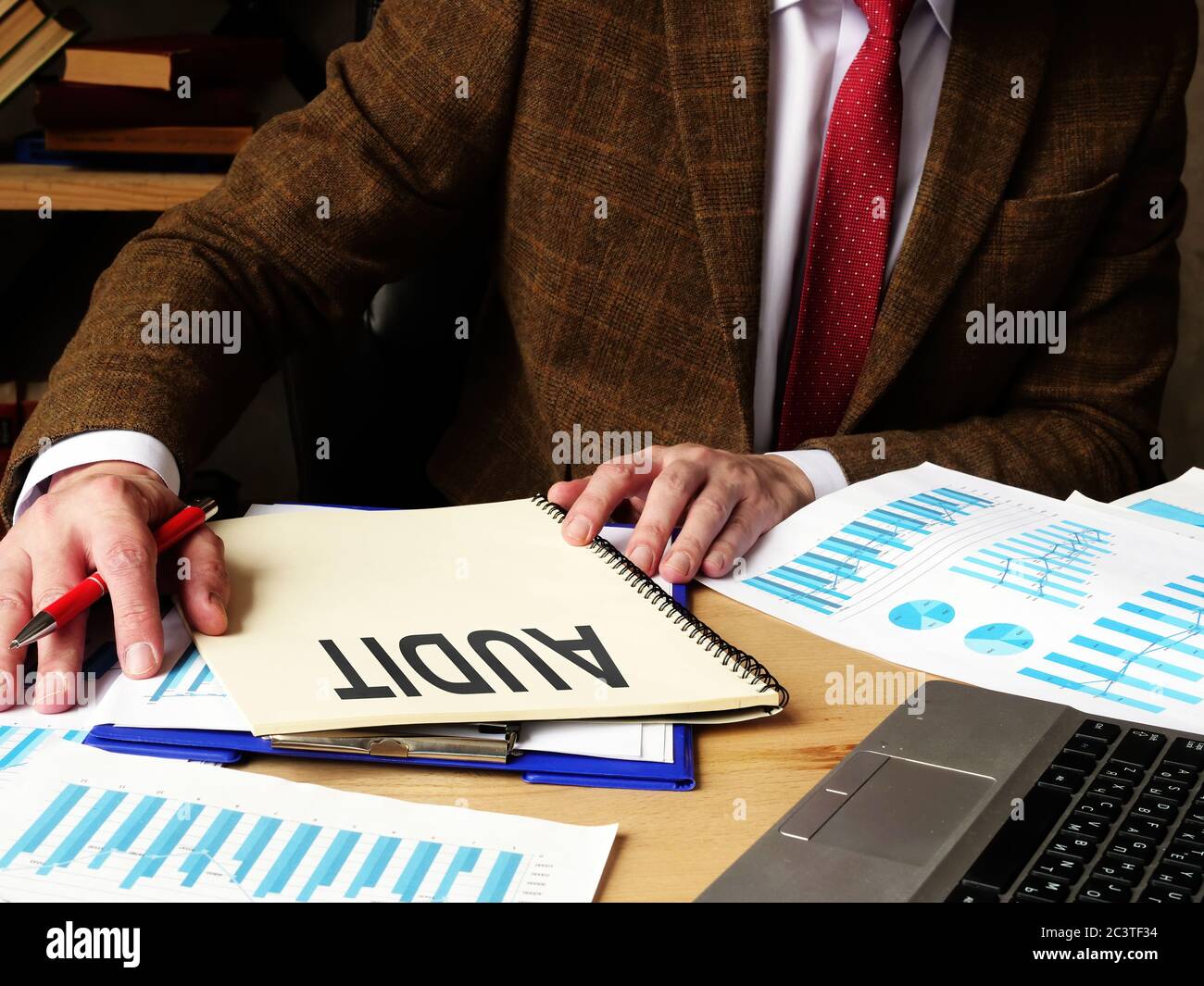 Standard assessment hi-res stock photography and images - Alamy