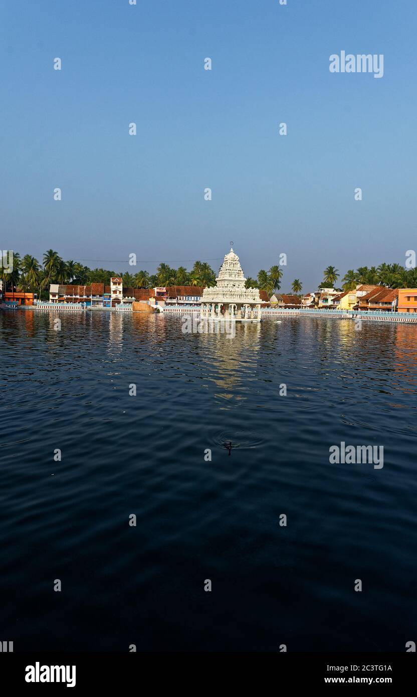 Small temple in Thanumalayan Temples lake at Suchindram Tamil Nadu ...