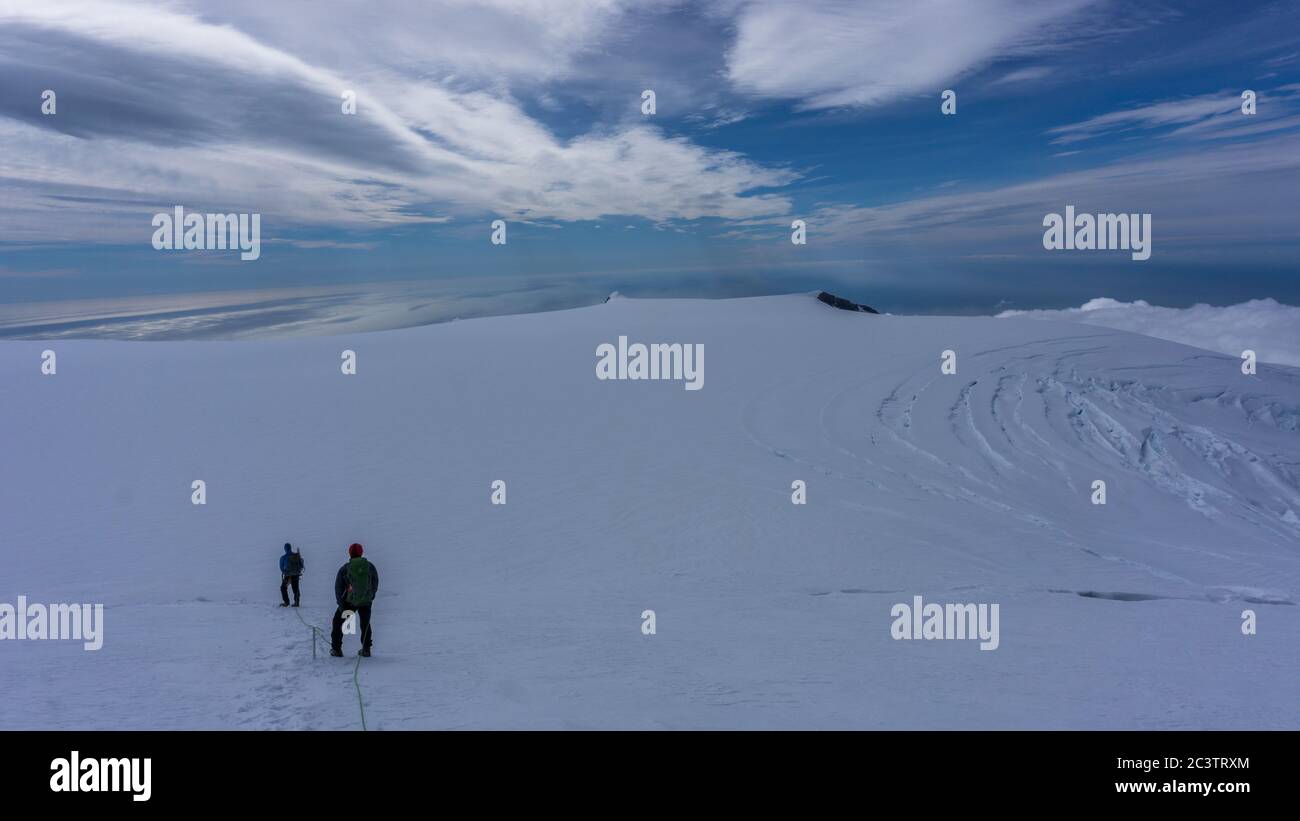 Hiking the Vatnajokull ice cap in Iceland - Europe´s largest glacier ...