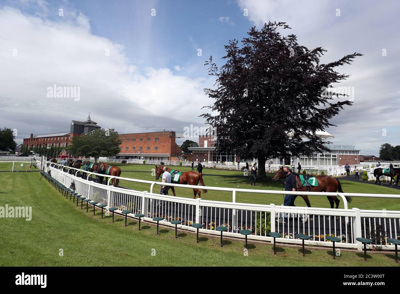 Thirsk racecourse general view hi-res stock photography and images - Alamy