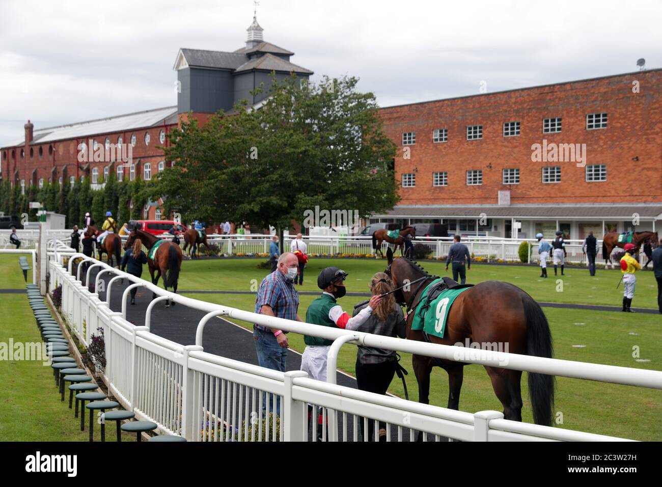 Thirsk racecourse general view hi-res stock photography and images - Alamy