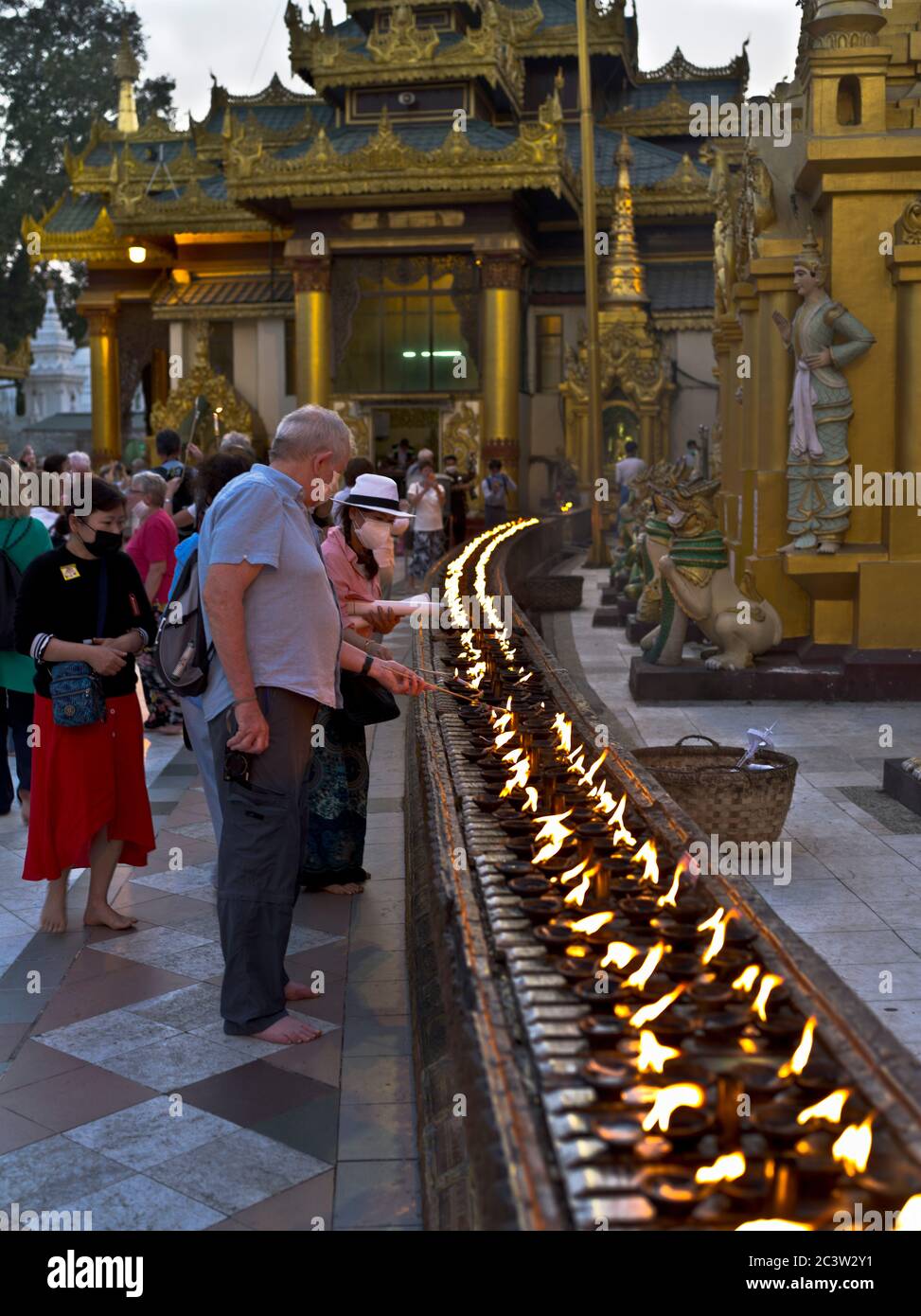 Burma rituals hi-res stock photography and images - Alamy