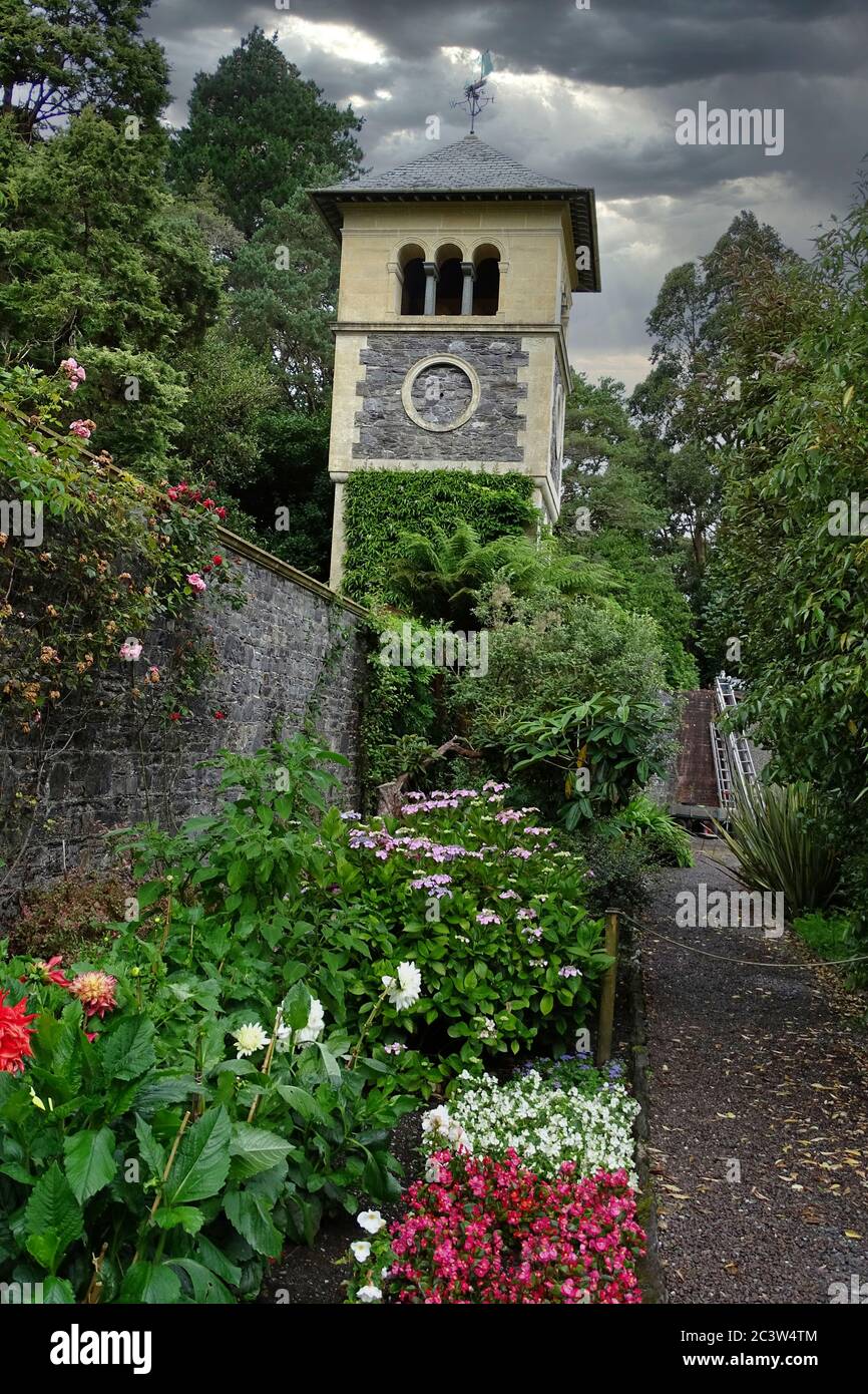 Garden with a view hi-res stock photography and images - Alamy