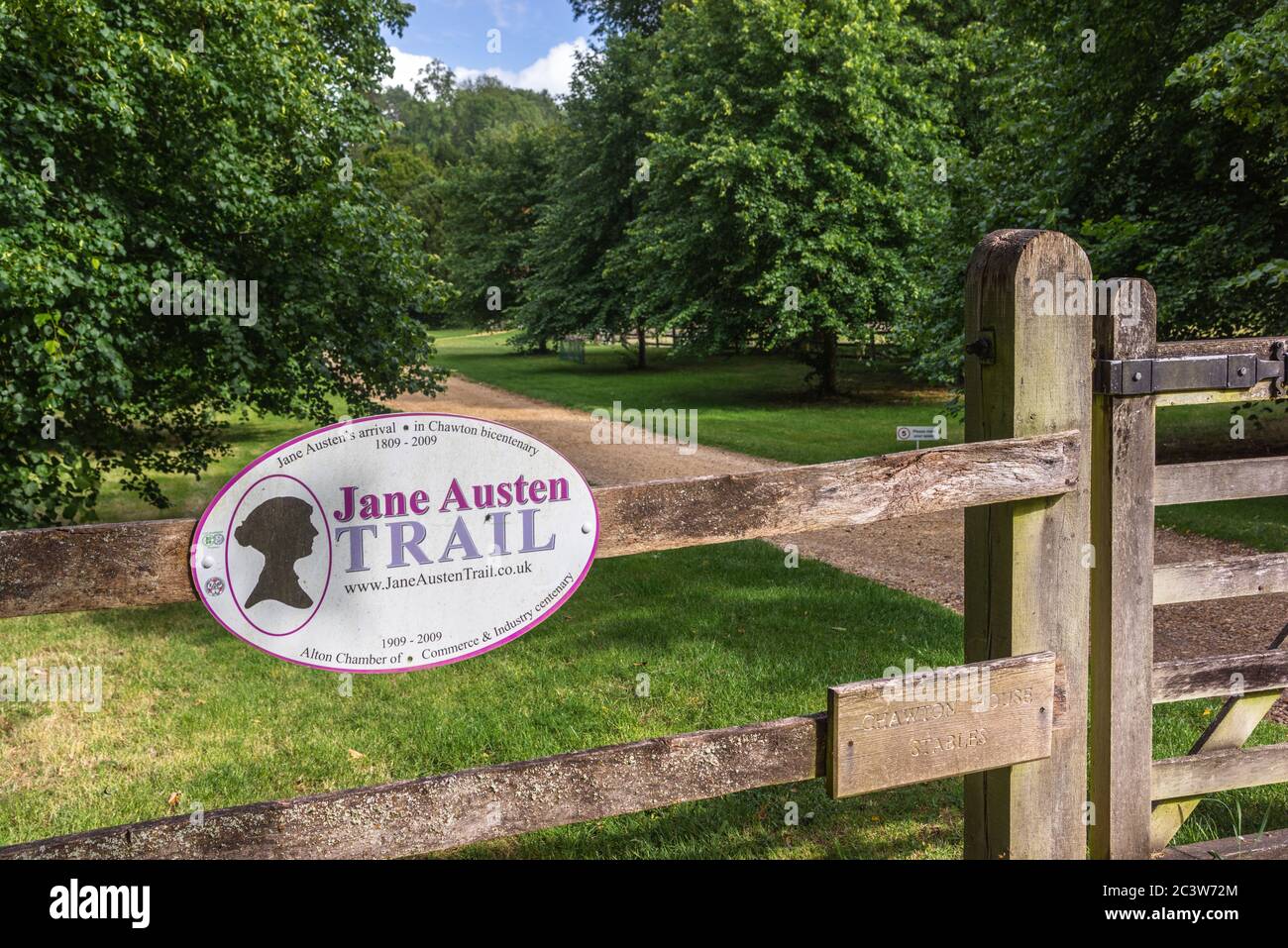 Countryside fence uk hi-res stock photography and images - Alamy