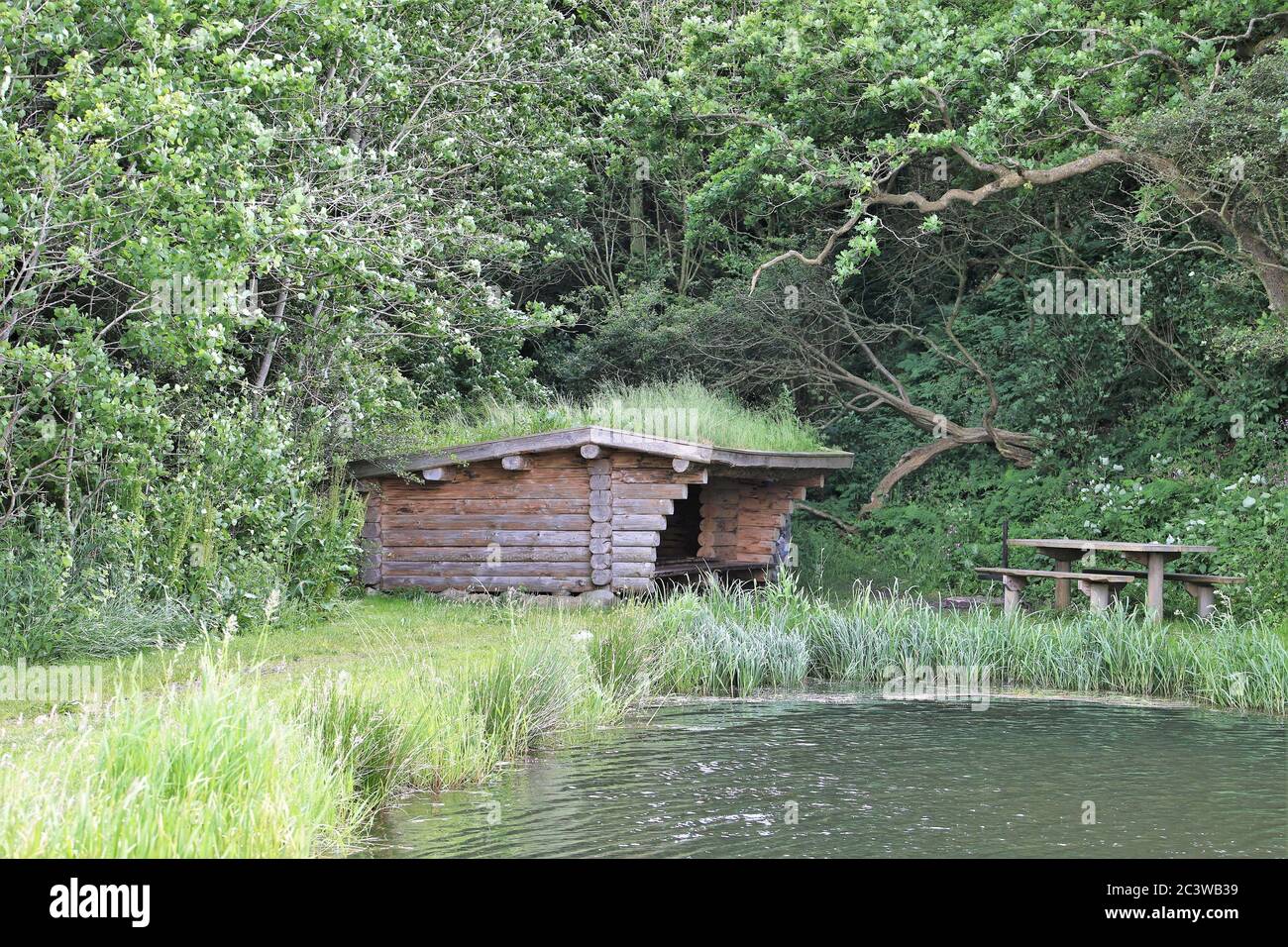 Shelter that provides shelter for wind and rain Stock Photo - Alamy