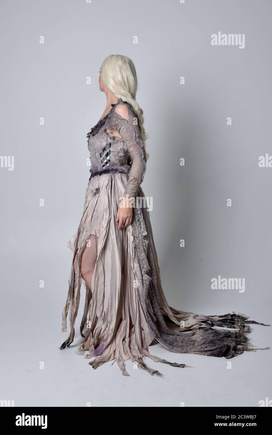 Wearing rags hi-res stock photography and images - Alamy