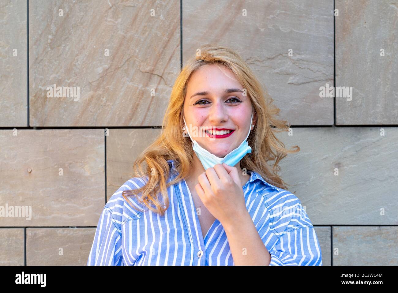 Millennial gen hi-res stock photography and images - Alamy