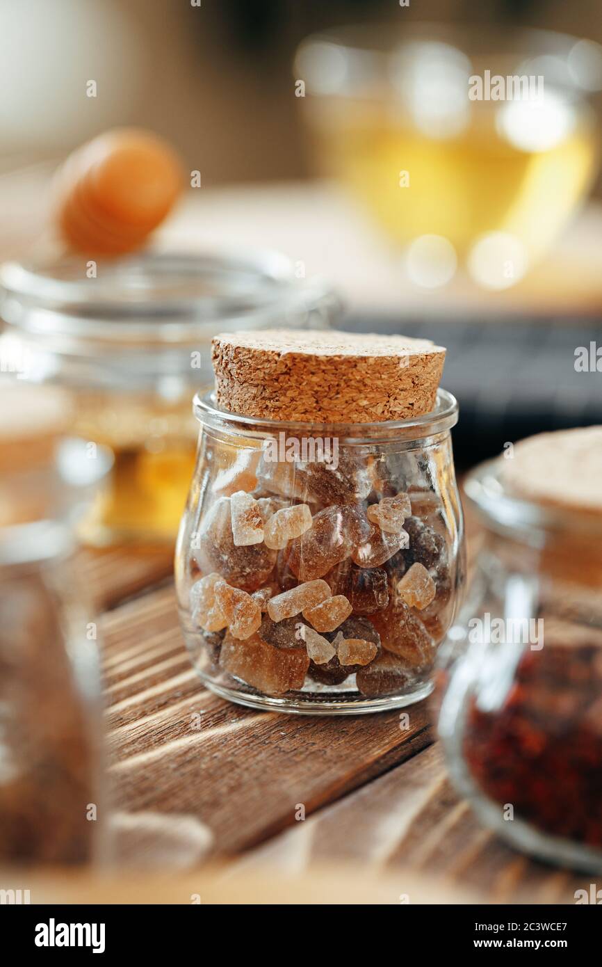 Sweetener dispenser hi-res stock photography and images - Alamy