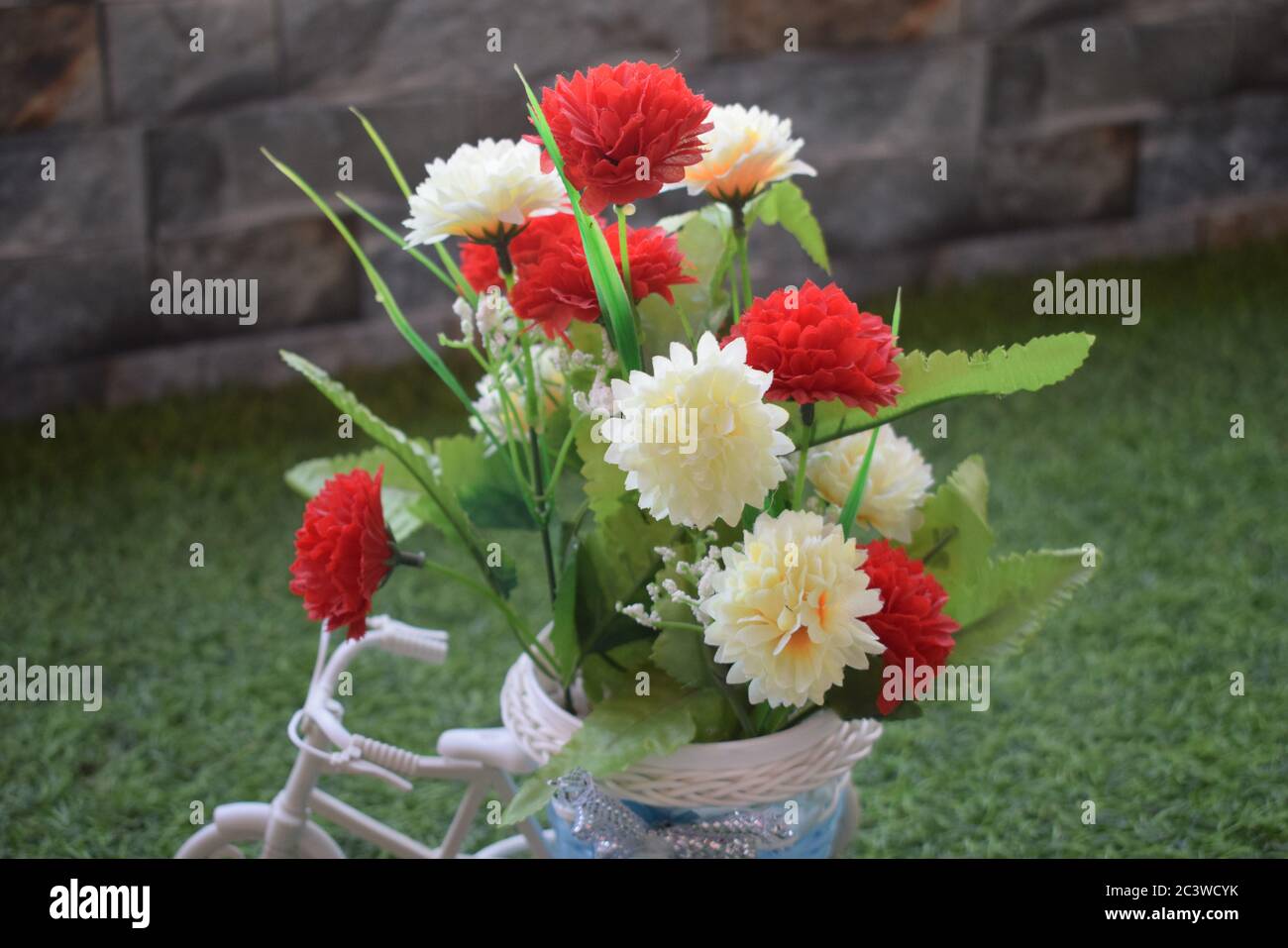 Flower vase cycle Stock Photo - Alamy