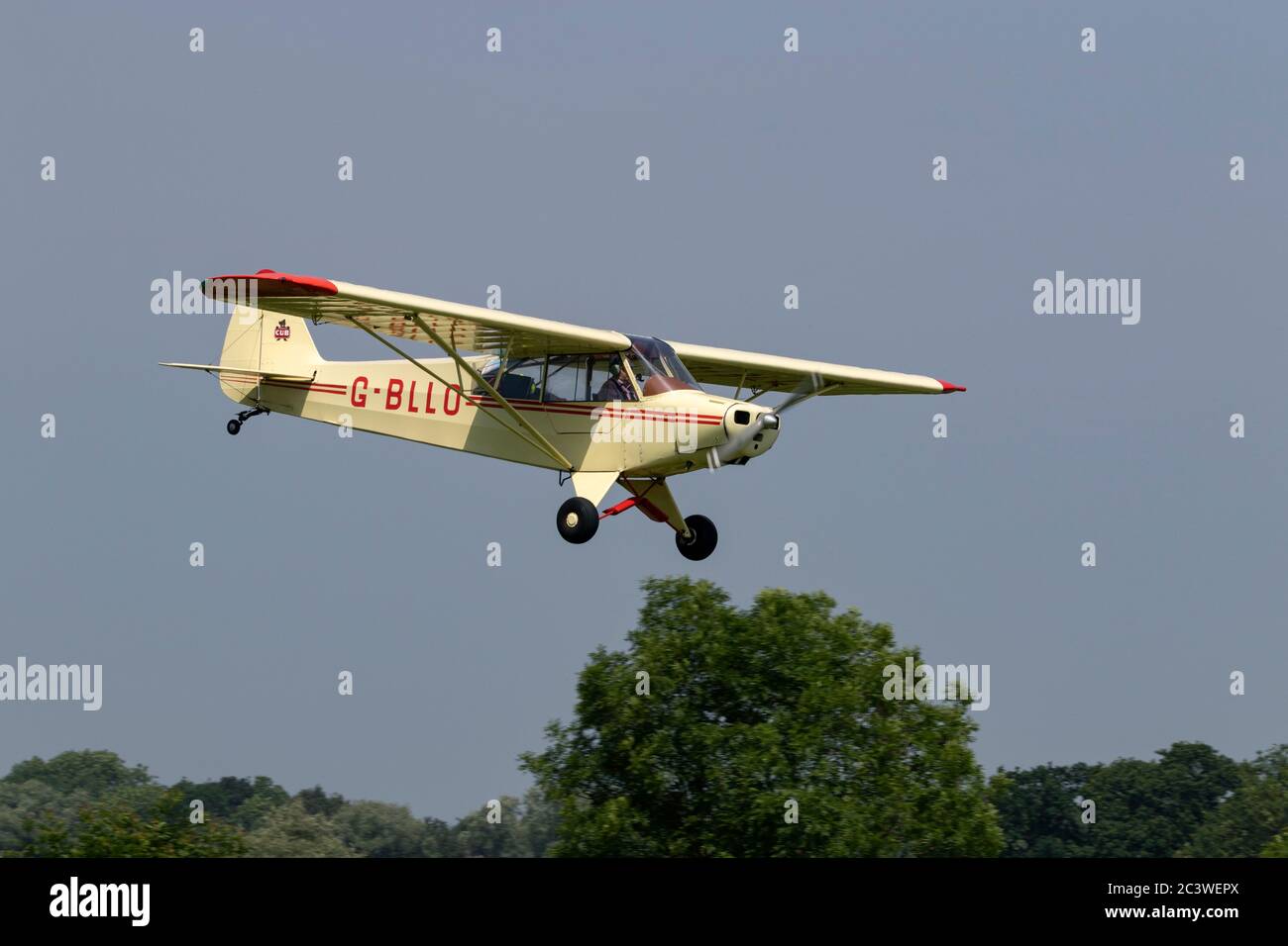 Piper L-18C Super Cub G-BLLO Stock Photo - Alamy