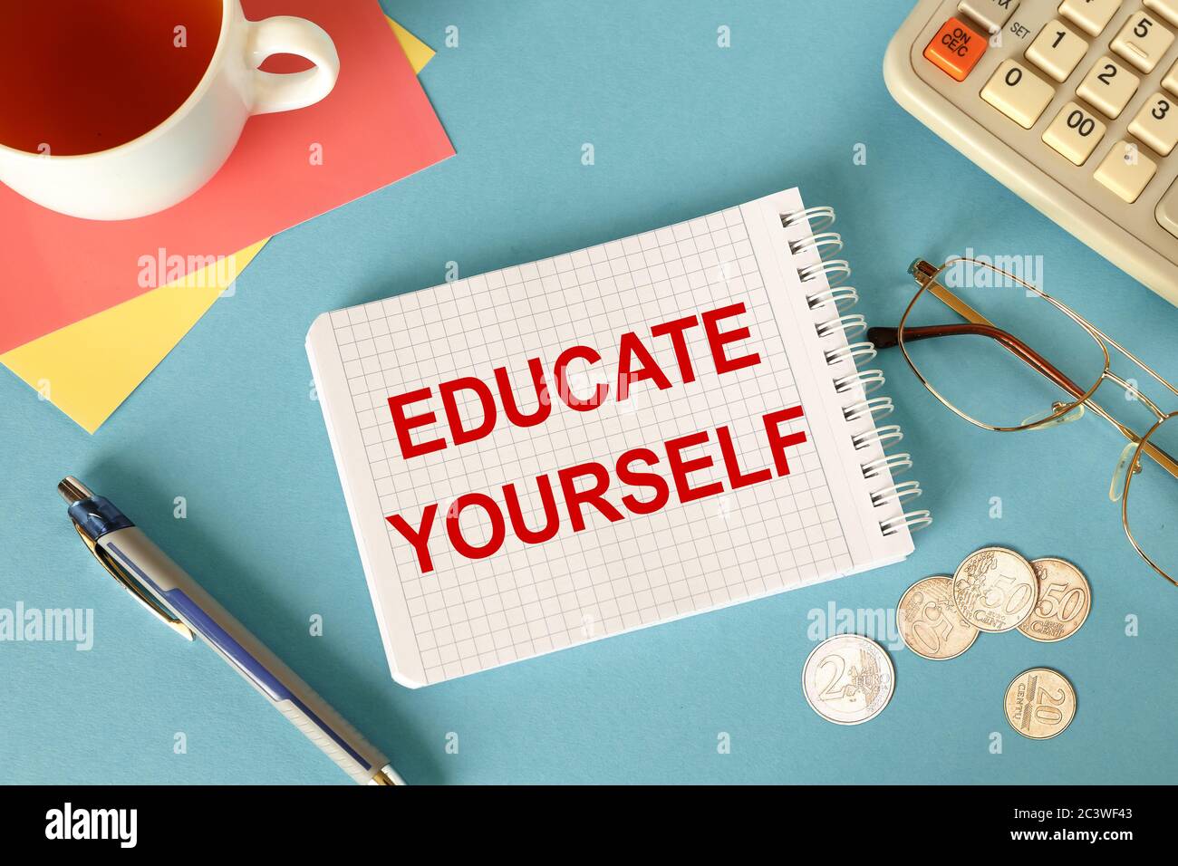 Media office hi-res stock photography and images - Alamy