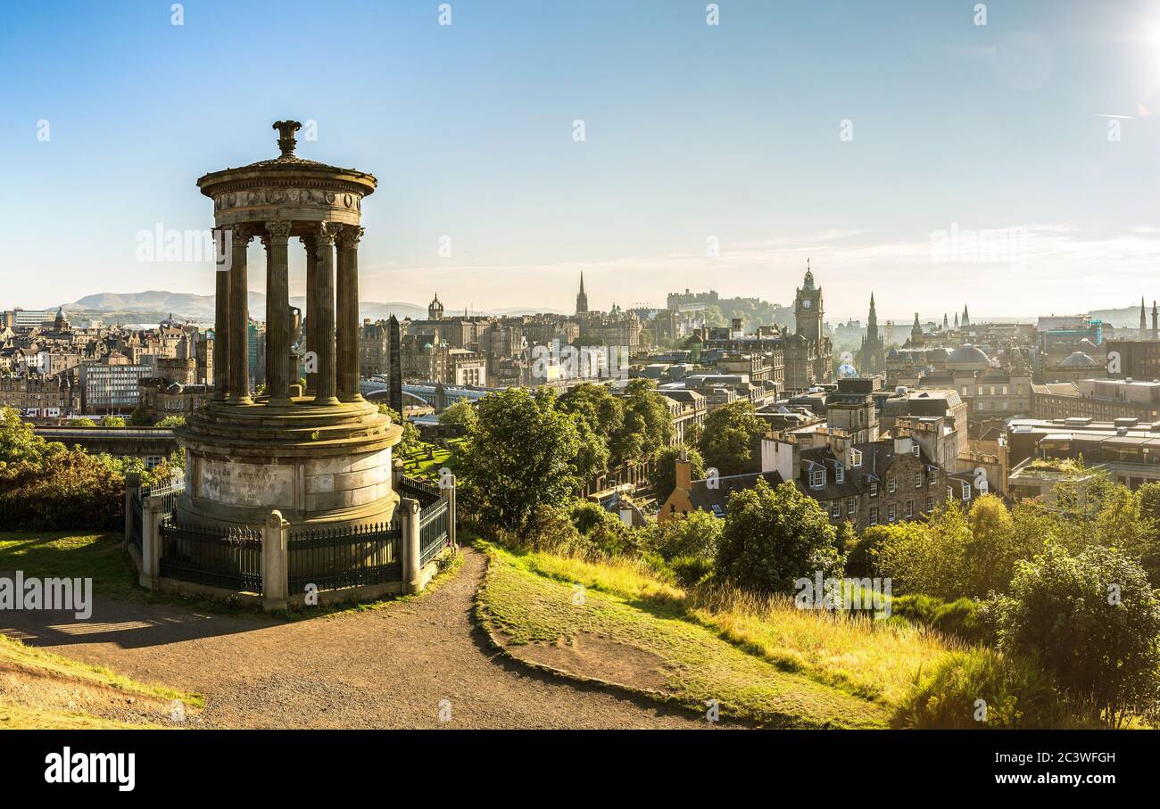 Panoramic aerial view of Edinburgh castle from Calton Hill in a ...