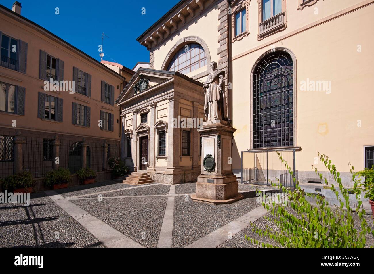 Italy, Lombardy, Milan, Piazza San Sepolcro Square, Biblioteca ...