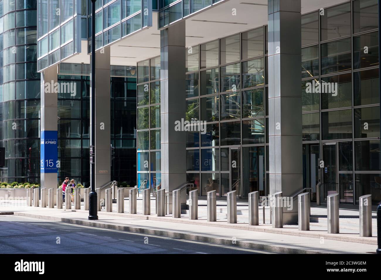 Kpmg office building hi-res stock photography and images - Alamy