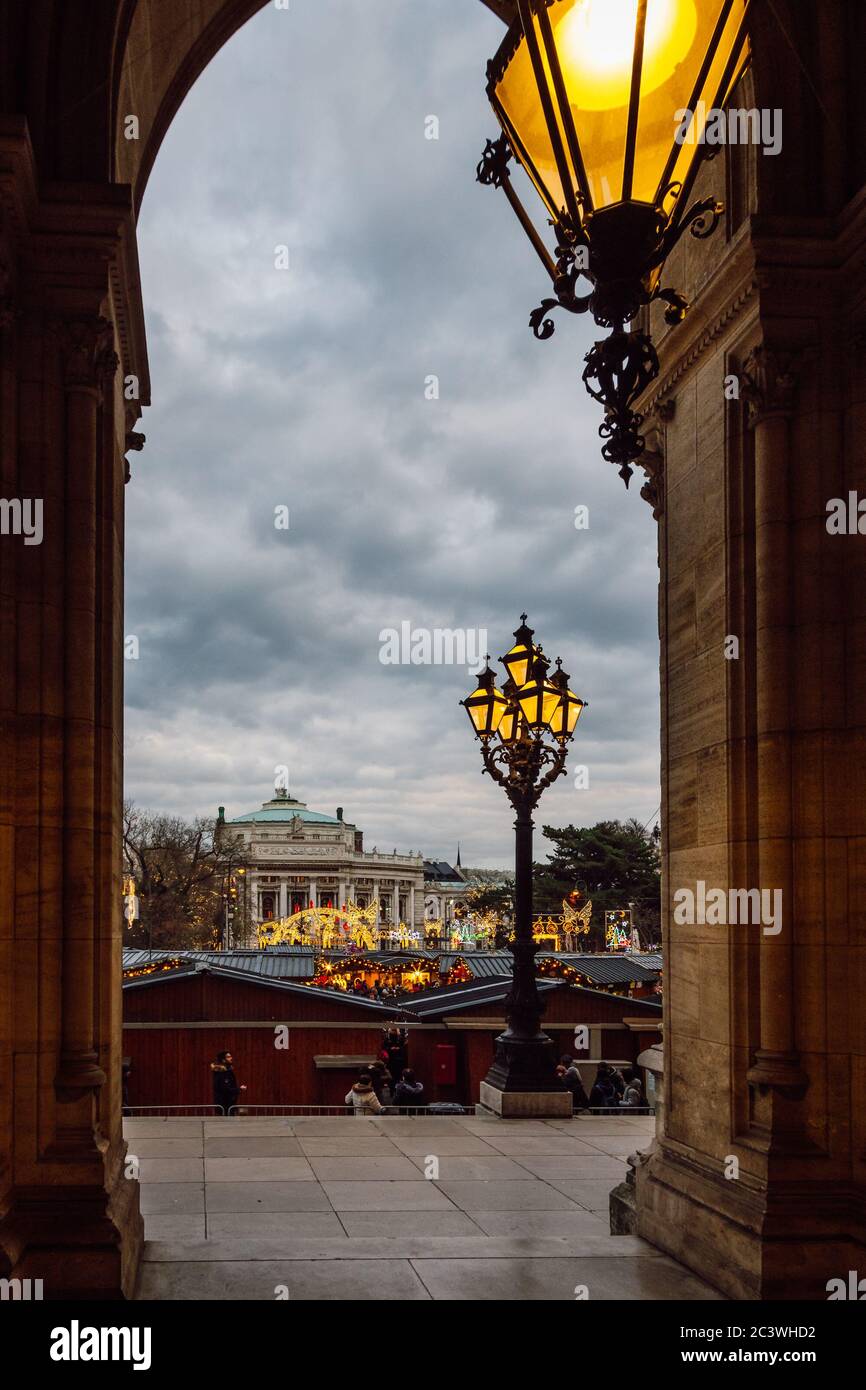 Street lamps vienna hi-res stock photography and images - Alamy