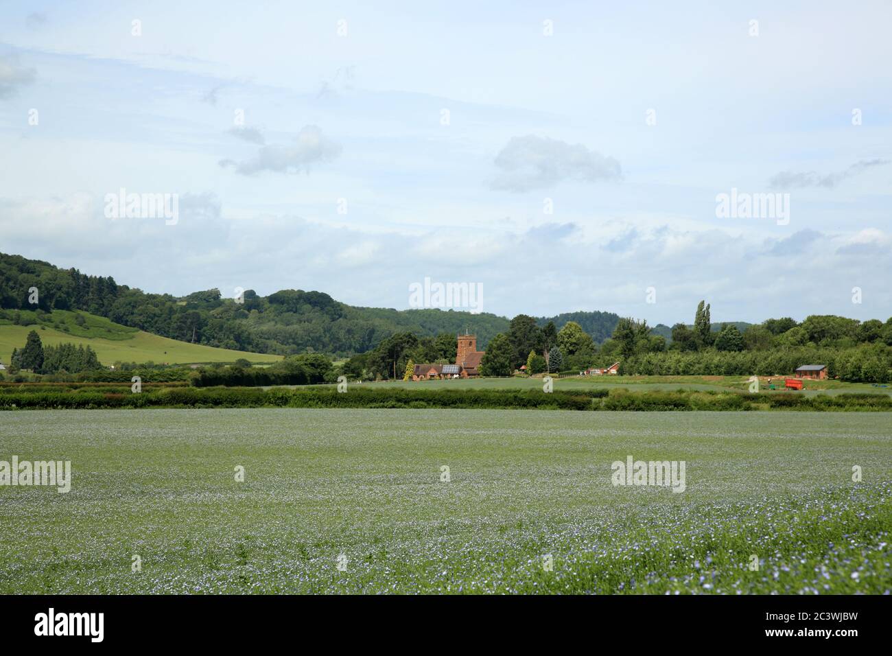 Views of the Teme valley from the Worcestershire way long distance ...