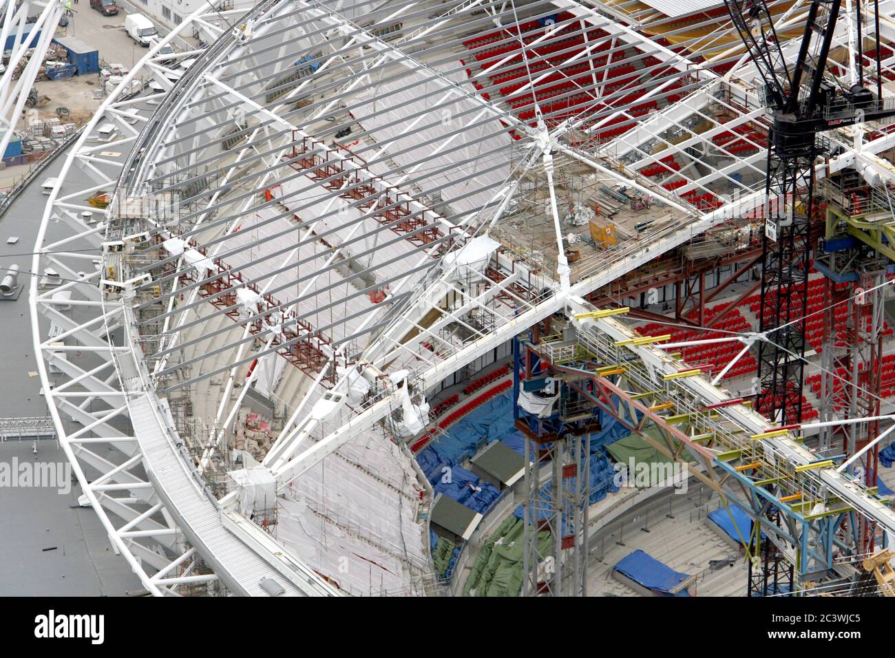 Old wembley stadium hi-res stock photography and images - Alamy