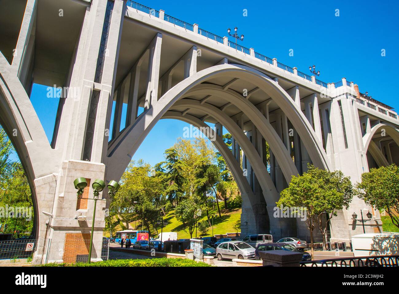 Viaducto segovia hi-res stock photography and images - Alamy