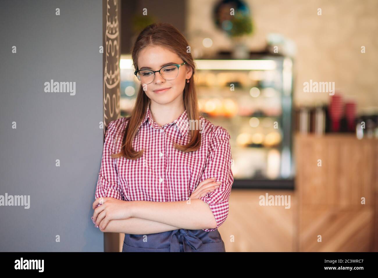 Waiting counter customer ordering hi-res stock photography and images ...