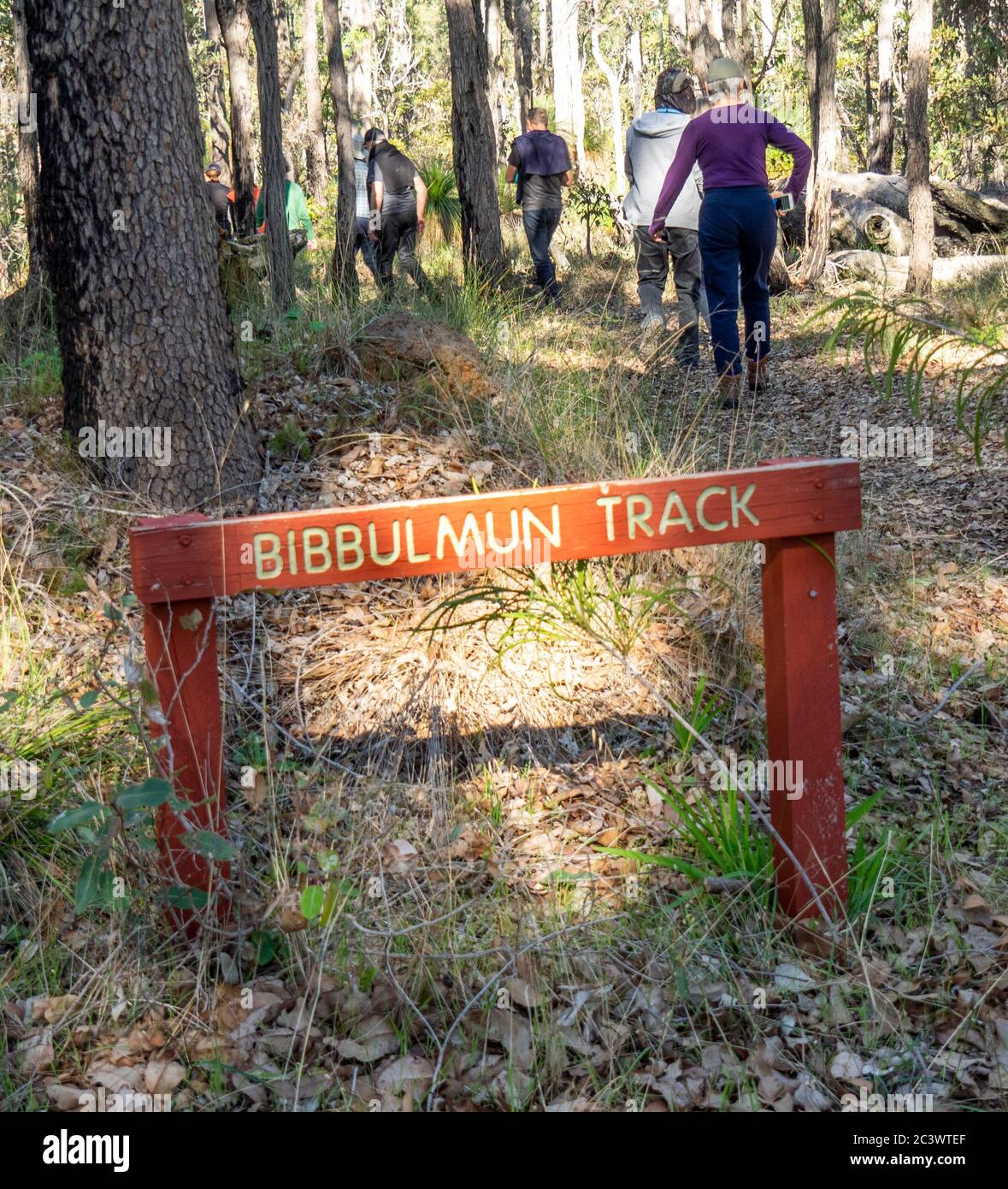 Australia walking track sign hi-res stock photography and images - Alamy