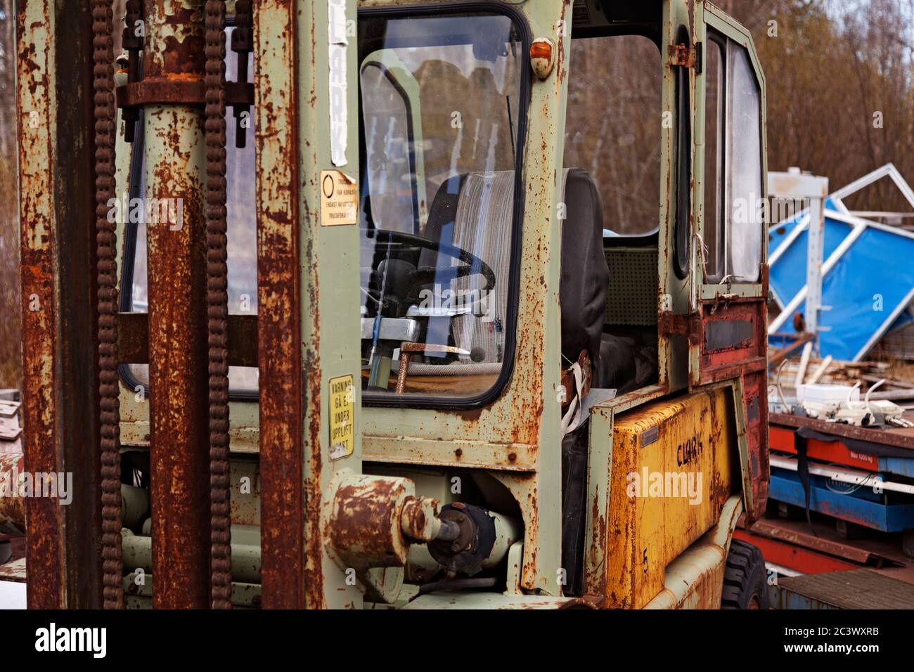 Broken front loader hi-res stock photography and images - Alamy