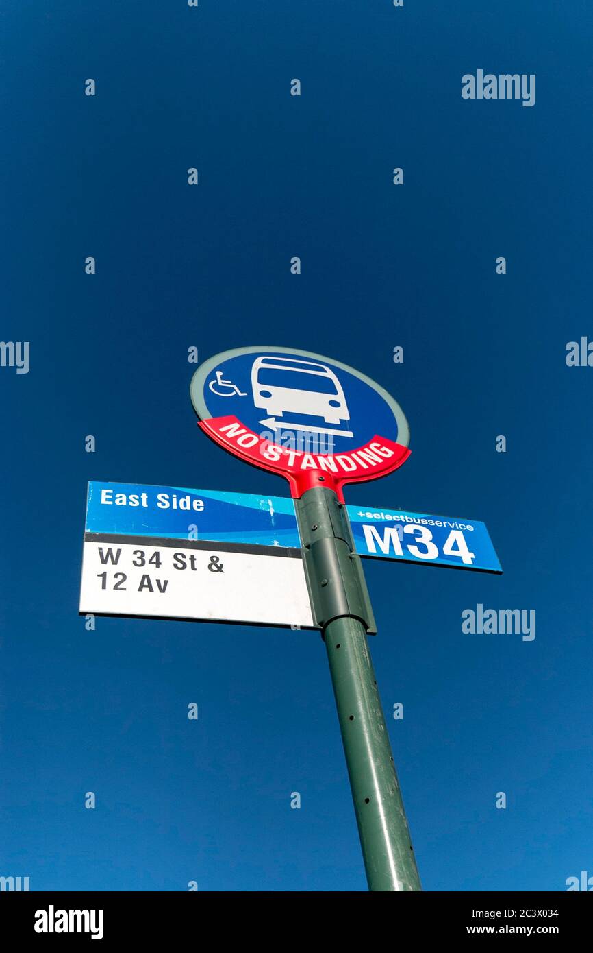M34 bus hi-res stock photography and images - Alamy
