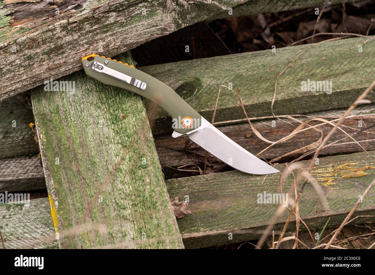 Khaki handle knife. Clip on the handle of the knife to carry. Outdoor ...