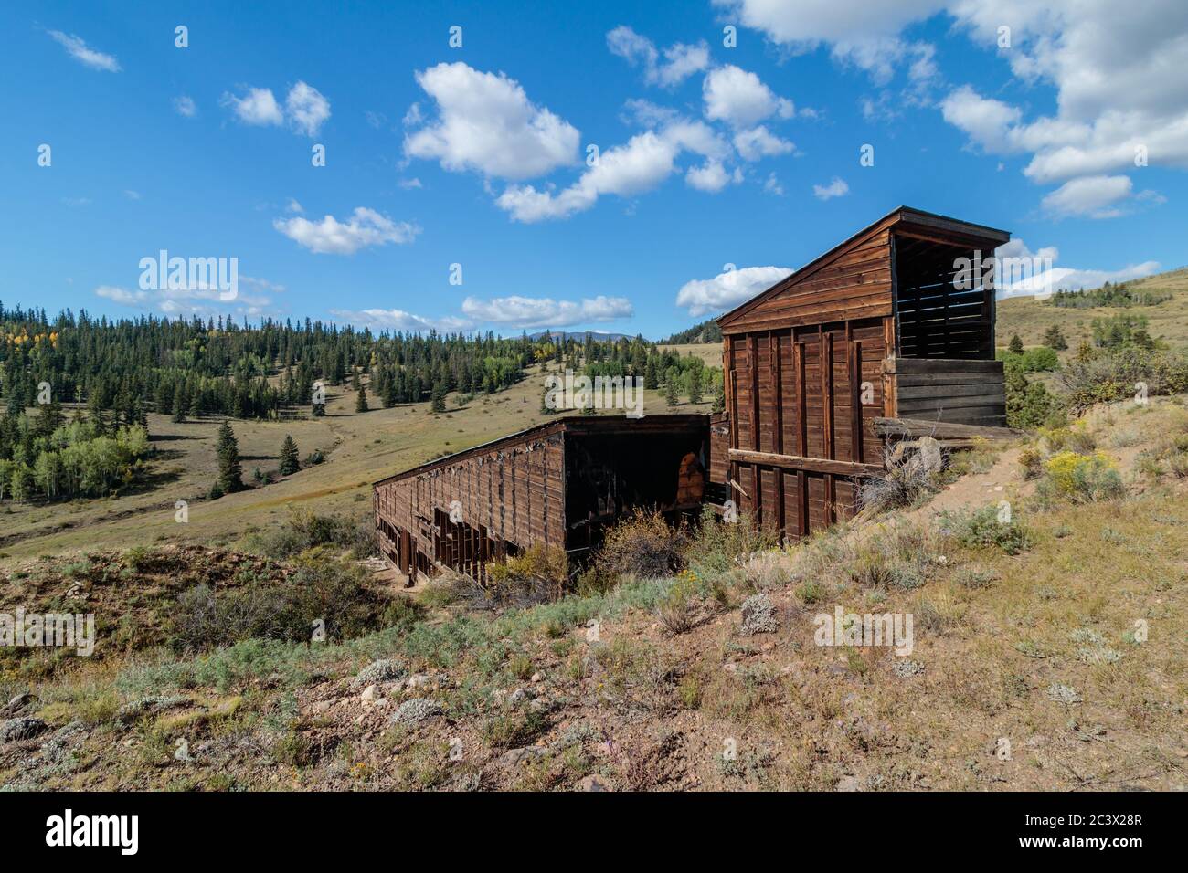 Old mining equipment colorado hi-res stock photography and images - Alamy