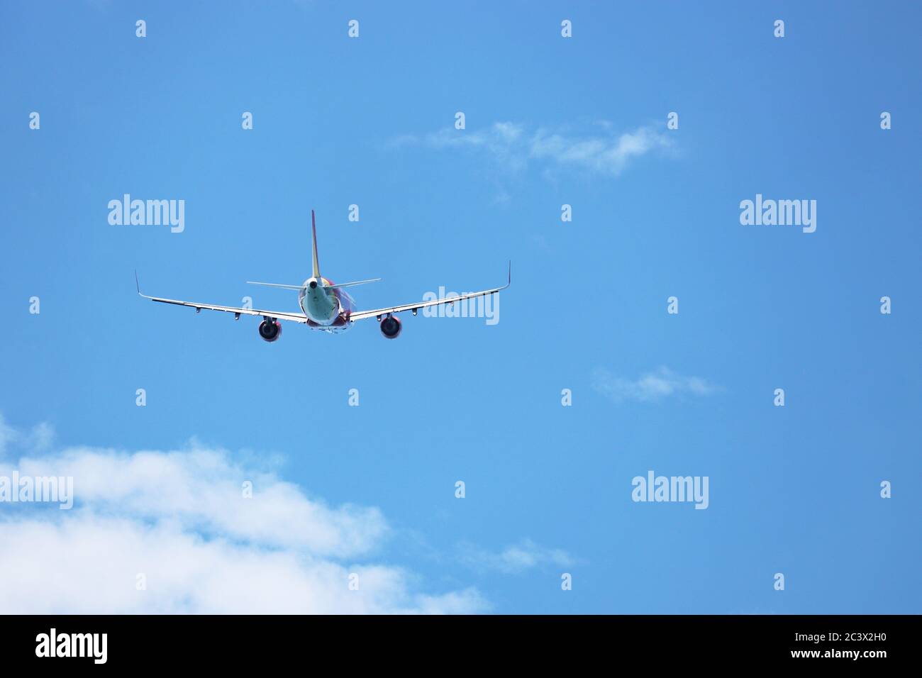Back view jet engine hi-res stock photography and images - Alamy