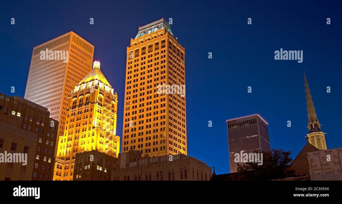 Tulsa downtown night hi-res stock photography and images - Alamy