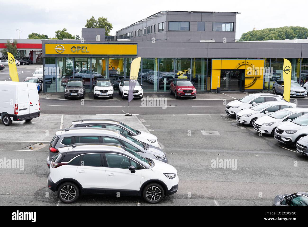 Groupe psa hi-res stock photography and images - Alamy