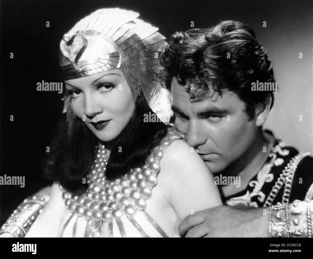 CLAUDETTE COLBERT as Cleopatra and HENRY WILCOXON as Marc Antony in CLEOPATRA 1934 director ...