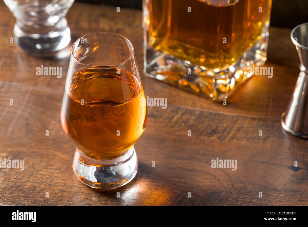 Whisky snifter hi-res stock photography and images - Alamy