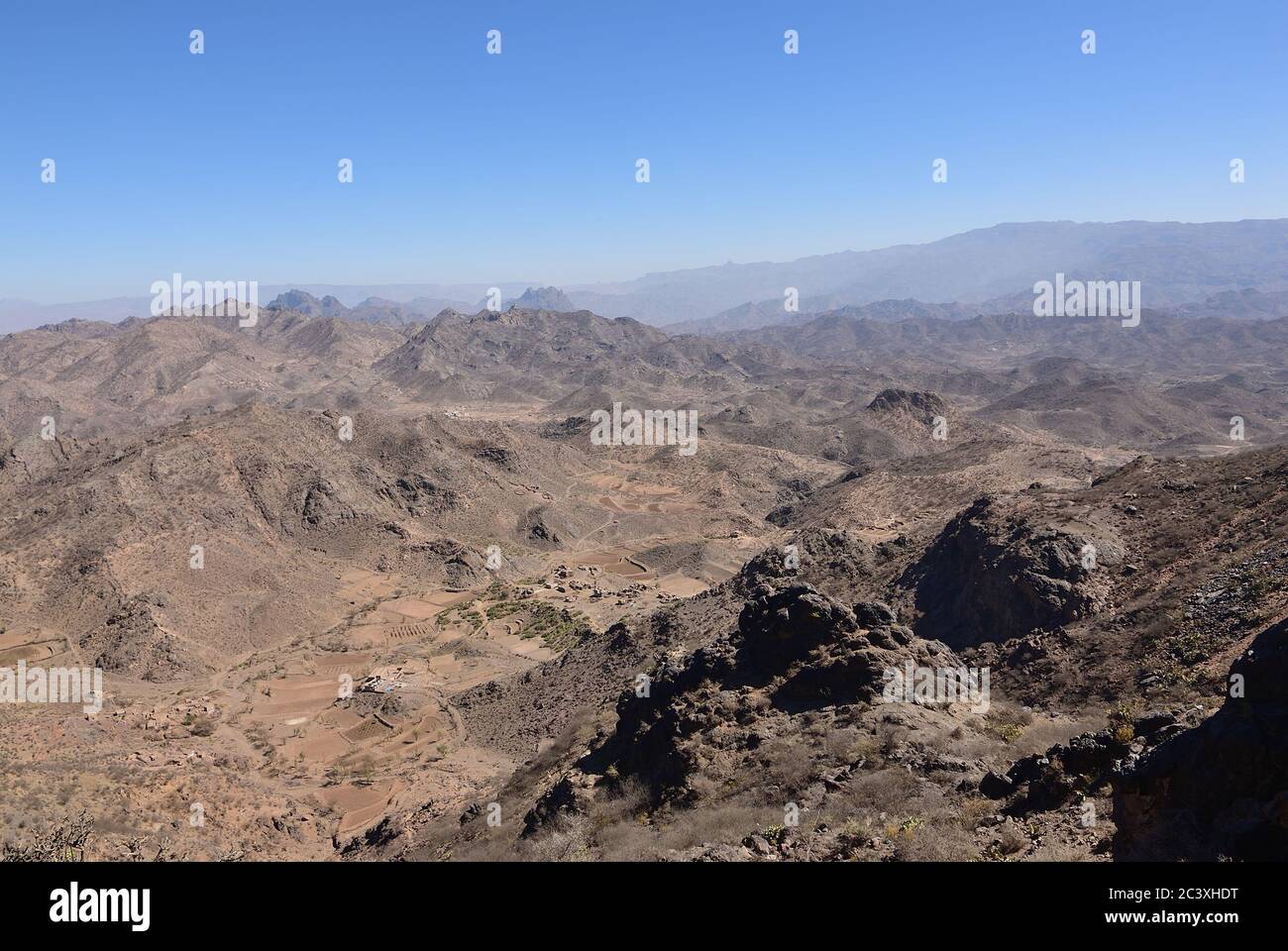 Yemen landscape hi-res stock photography and images - Alamy