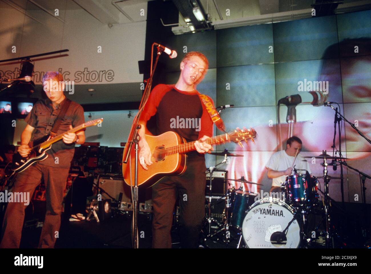 Coldplay 2000 hi-res stock photography and images - Alamy
