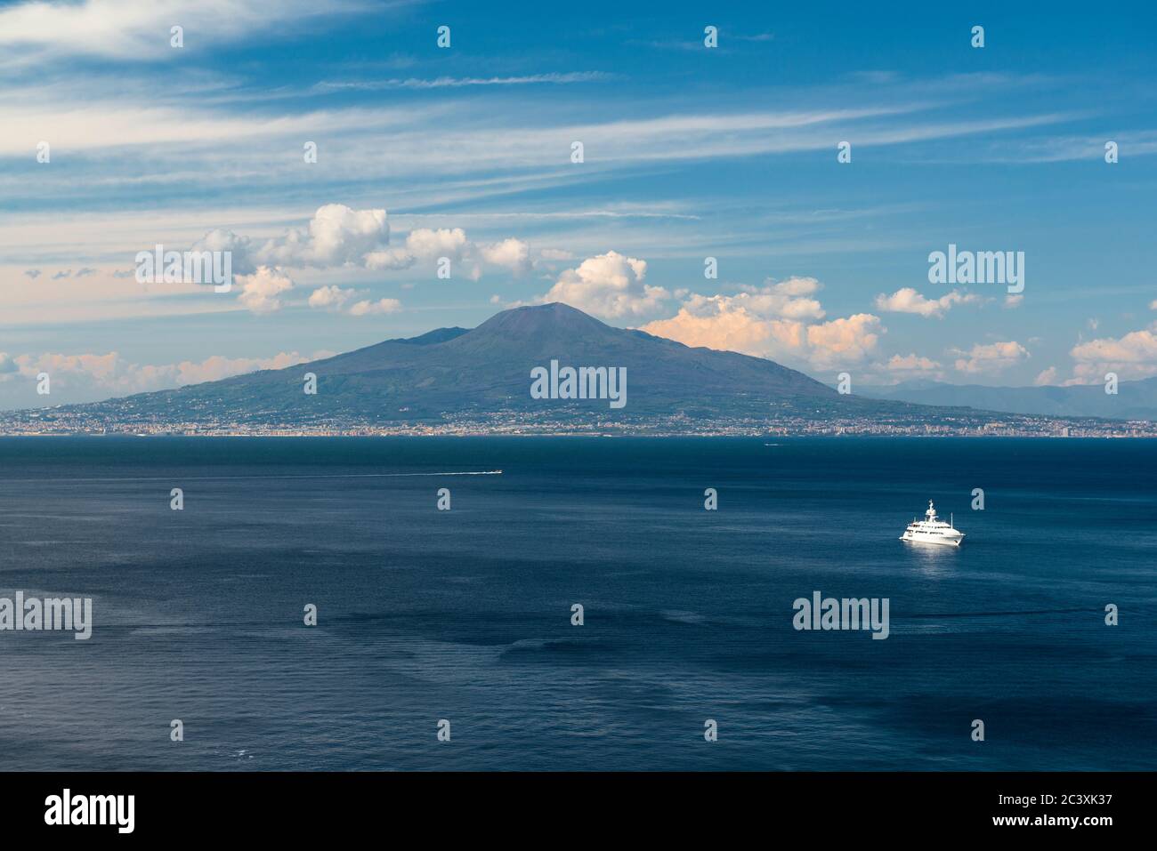 Volcano Vesuvius from Sorrento across Naples Bay, Italy Stock Photo - Alamy