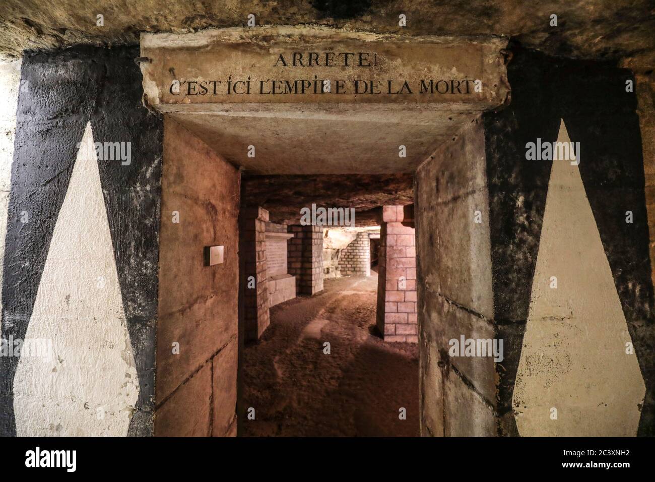 Catacombes de paris hi-res stock photography and images - Alamy