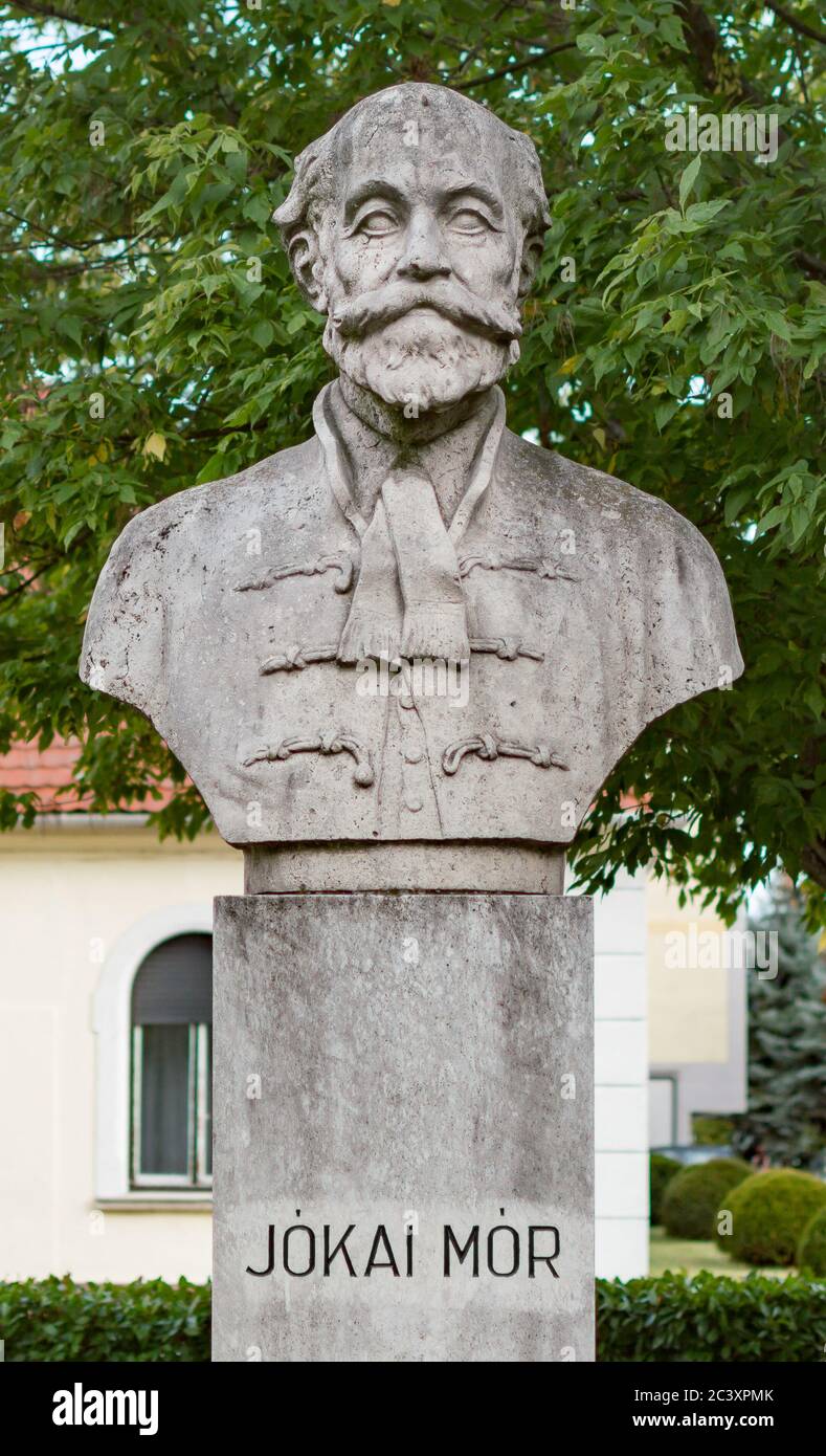 Statue of jokai mor hi-res stock photography and images - Alamy