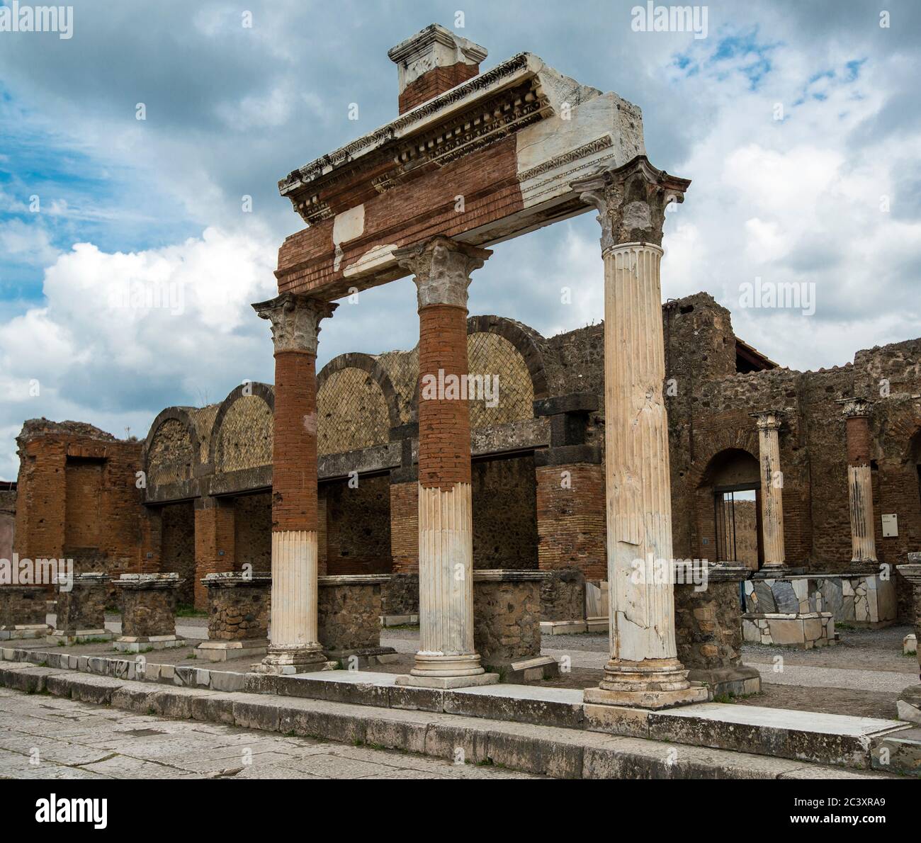 Iconic forum in the ancient city of pompeii hi-res stock photography ...