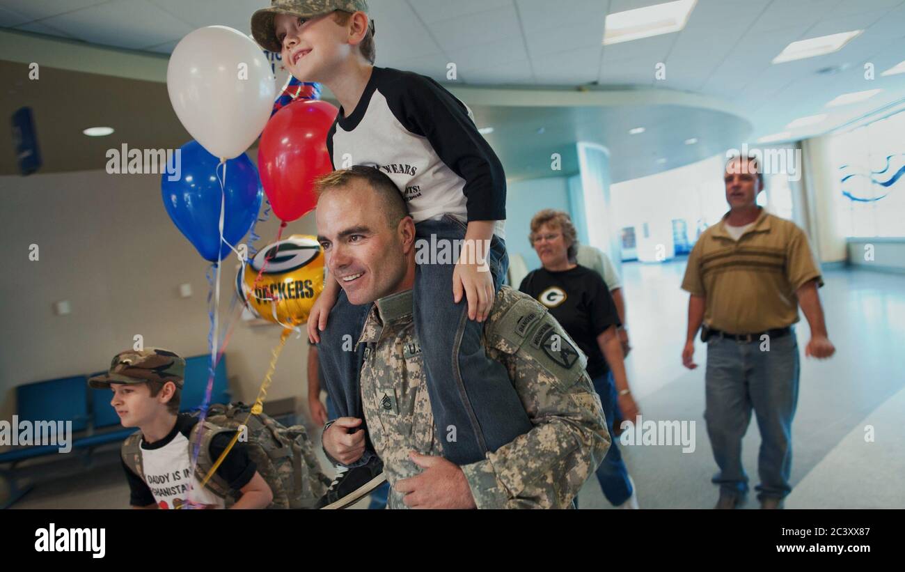 FATHER SOLDIER SON, Sgt. First Class Brian Eisch, 2020. © Netflix ...