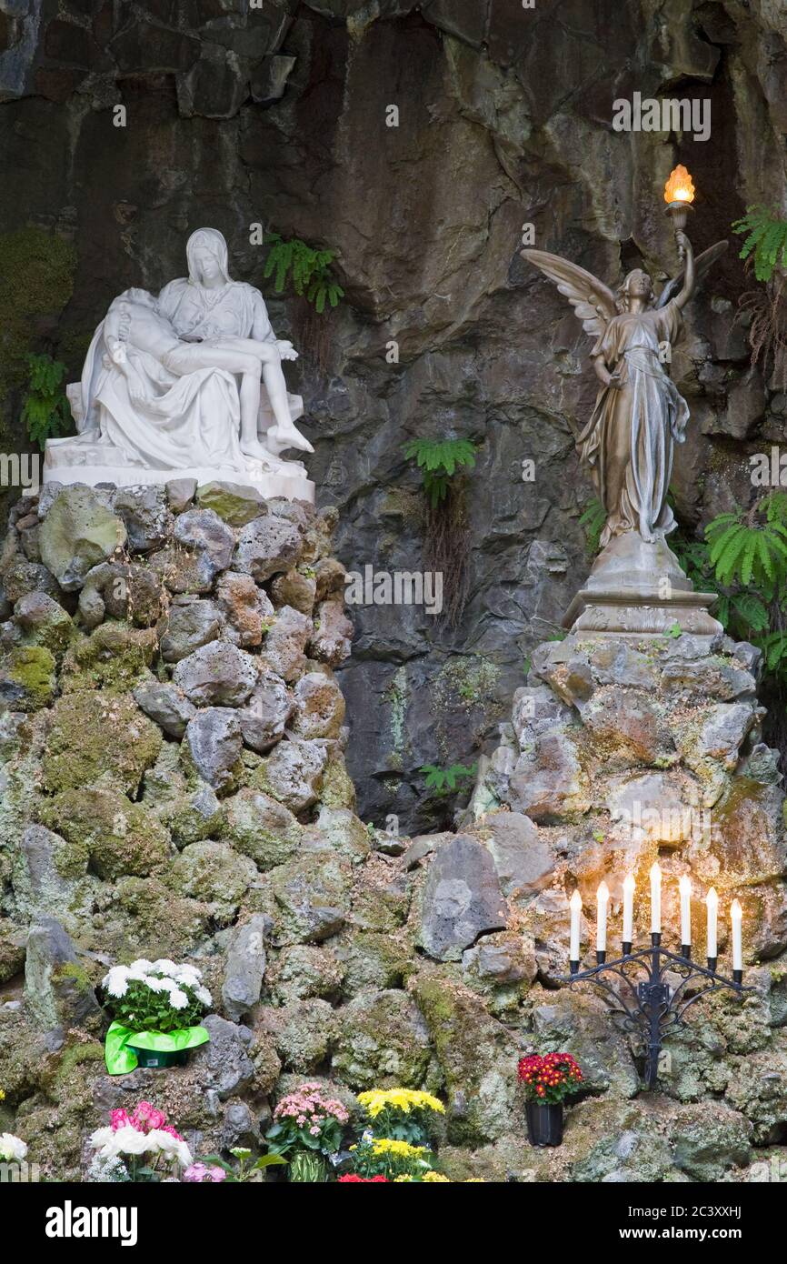 The Grotto National Sanctuary of Our Sorrowful Mother in Portland ...